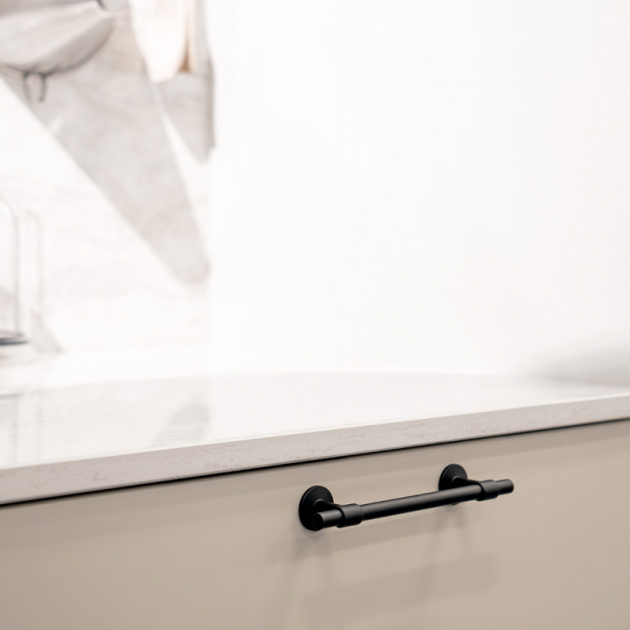 Handtag Uniform - 128mm - Mattsvart | Beslag Design