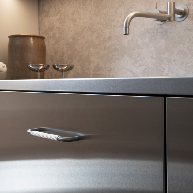 Handtag Helix Stripe - Rostfri look | Handtag | Beslag Design